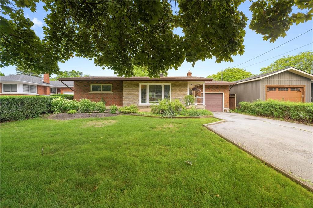 4 Edinburgh Drive, St. Catharines, Ontario L2M3H1 For Sale | HouseSigma