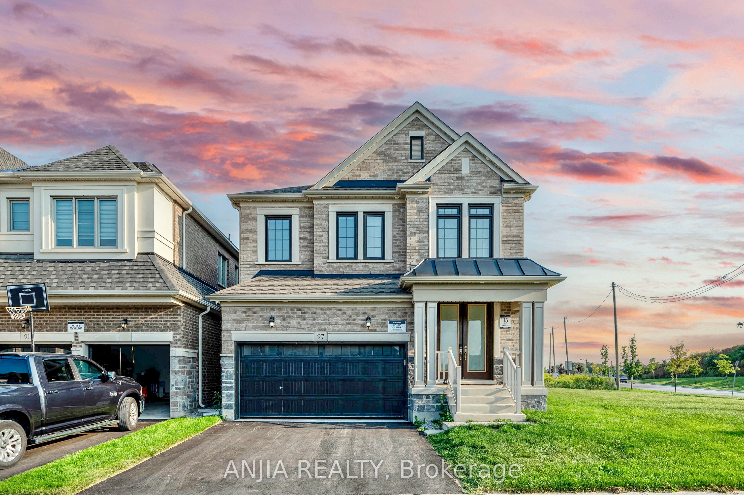 97 Montrose Blvd, Bradford West Gwillimbury, Ontario L3Z4P3 Sold ...
