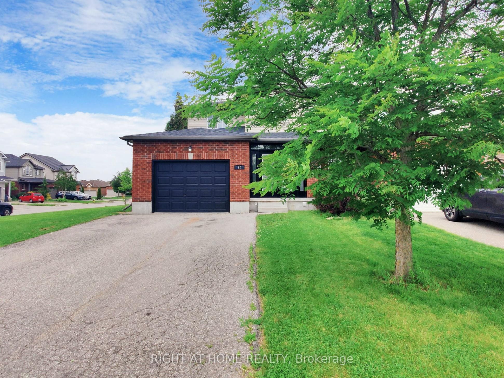 22 Simmonds Dr E, Guelph, Ontario N1E0B1 Sold History | HouseSigma
